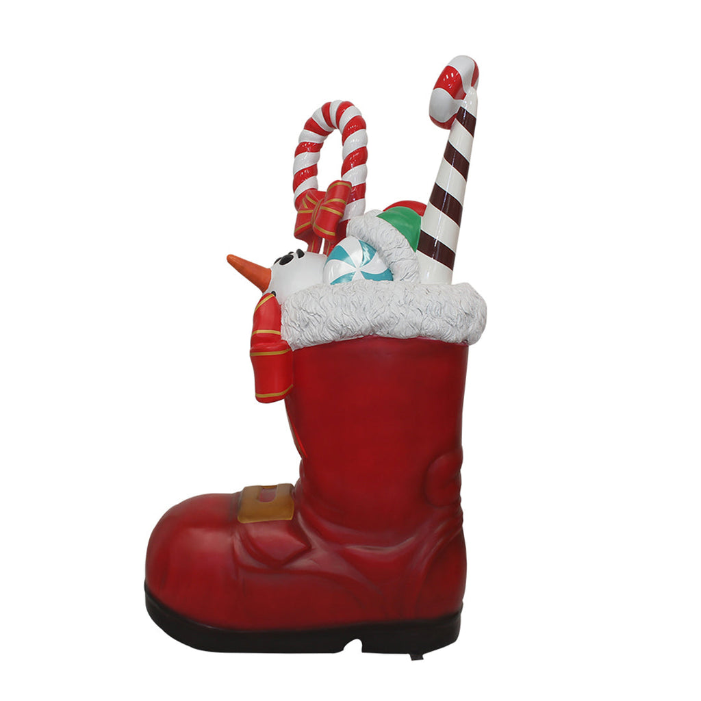Presents in a Shoe – universalstatues